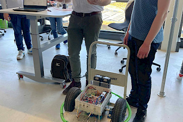 HTES Portfolio | Delivery robot - RIGS